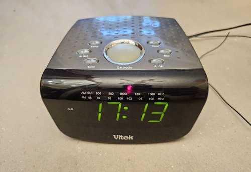 Цифровой радиоприемник часы будильник vitek
