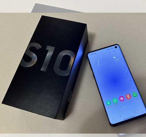 Samsung Galaxy S10, 6/128 ГБ