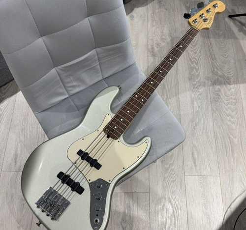 Бас гитара Fender Jazz Bass American Standard