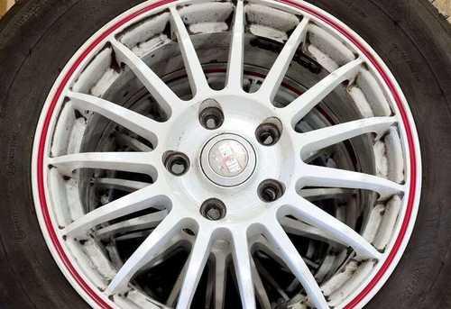 Комплект летних колес на литых дисках 205/65 R15