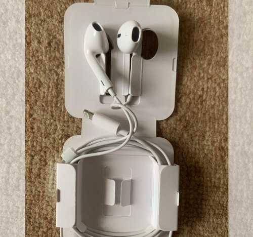 Наушники apple earpods lightning