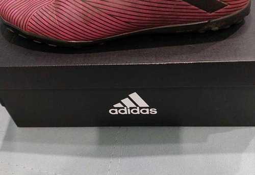 Бутсы сороконожки adidas 37,5