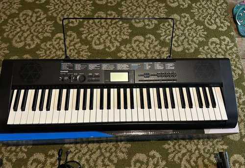 Клавишный синтезатор Casio