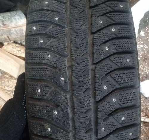 Bridgestone Ice Cruiser 7000 225/45 R18 91