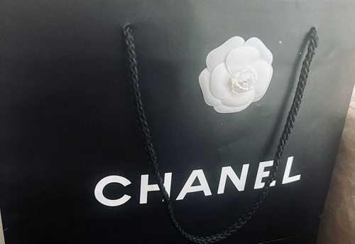 Chanel коробка с камелией