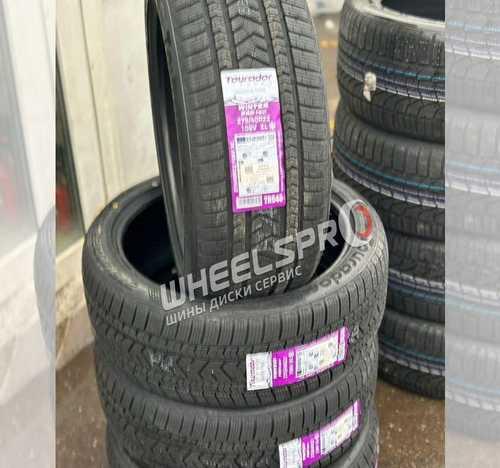 Tourador Winter Pro TSU1 275/40 R22