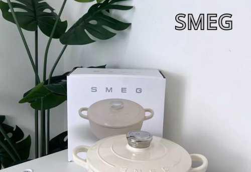 Smeg Кастрюля