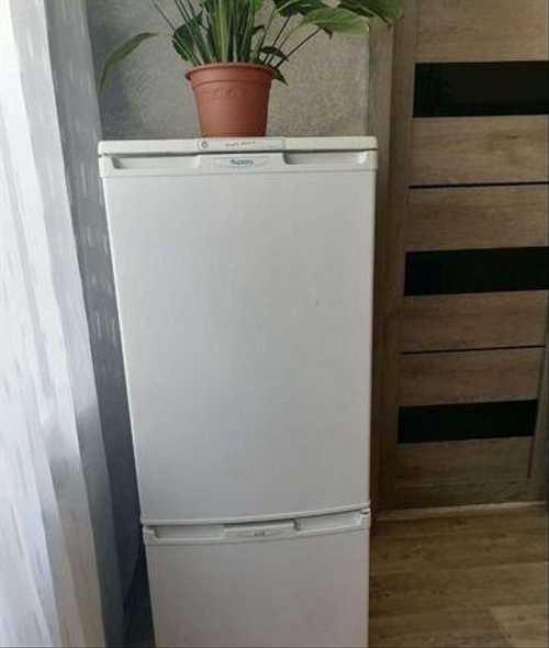 Холодильник бу двухкамерный Бирюса