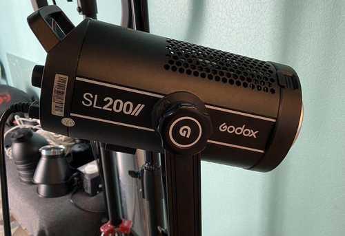Осветитель Godox SL200