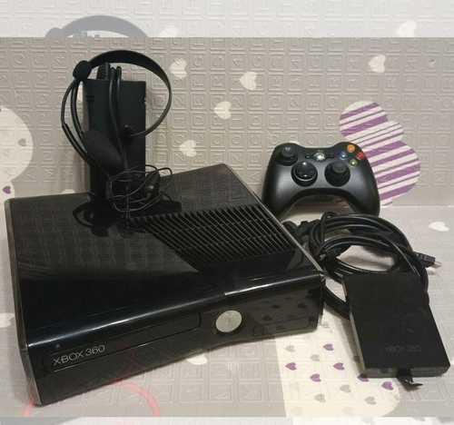 Xbox 360 slim freeboot 250 Gb