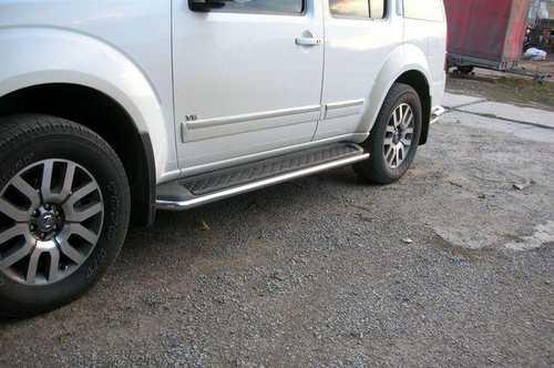 Защита штатных порогов 53 мм Nissan Pathfinder R51