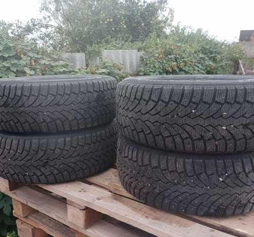 Formula Ice 215/55 R16