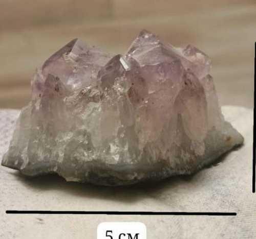Аметист не обработанный драгоценный камень