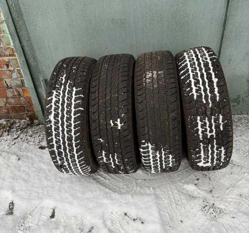 Bridgestone Dueler H/T 235/70 R16 105