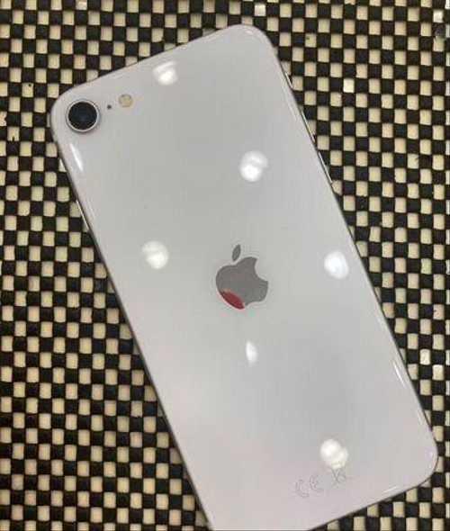 iPhone se2020 64