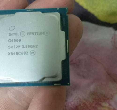 Процессор Intel pentium g4560