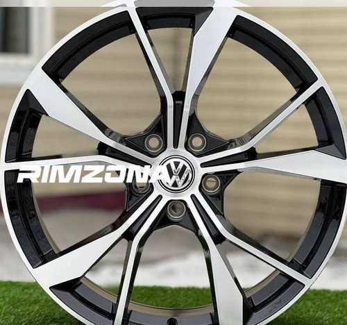 Литые диски в стиле Volkswagen R18 5x112 ave