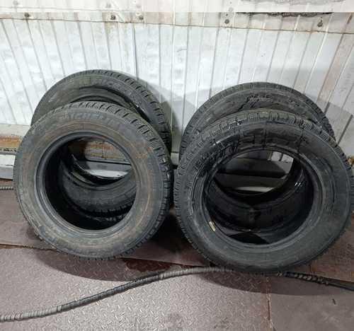 Michelin Agilis X-Ice North 195/70 R15C
