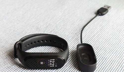 Умный браслет Xiaomi Mi Band 4 | Festima.Ru – частные объявления
