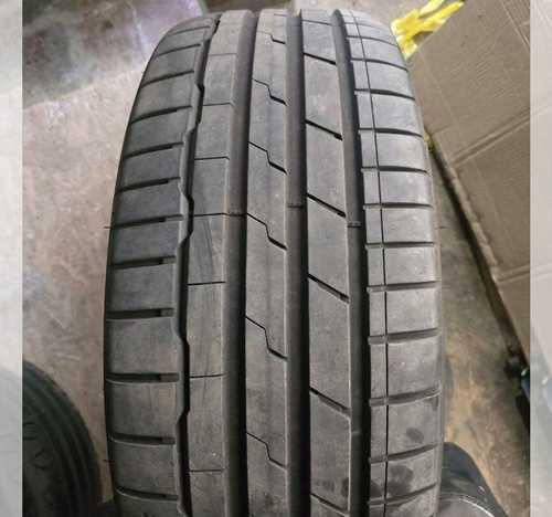 Hankook Ventus S1 Evo 3 K127 245/45 R19