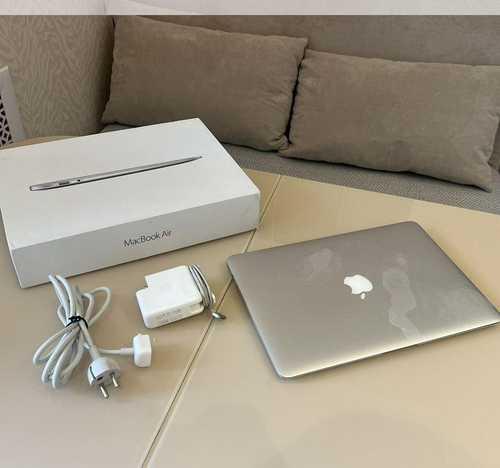 MacBook air 13 2015, i5, 8gb