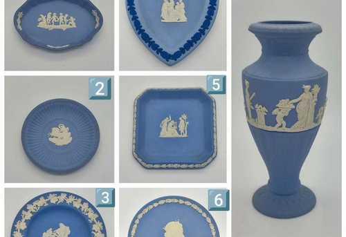 Бисквитный голубой фарфор Wedgwood