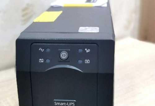 Источник бесперебойного питания APC Smart UPC