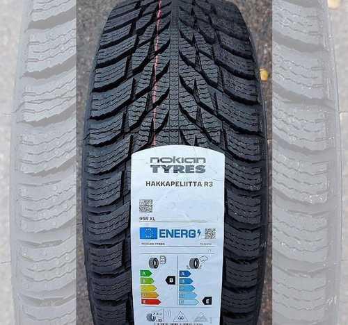 Ikon Tyres Autograph Snow 3 SUV 245/60 R18 109R