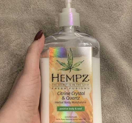 Увлажняющее молочко Hempz