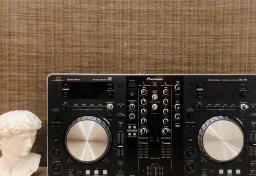 Pioneer XDJ-R1