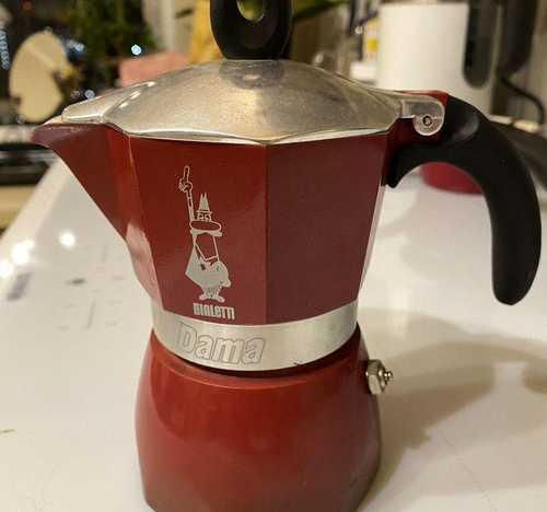 Гейзерная кофеварка bialetti