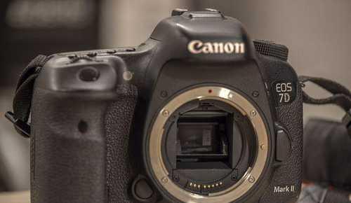 Фотоаппарат Canon EOS 7D mark II потрёпанный