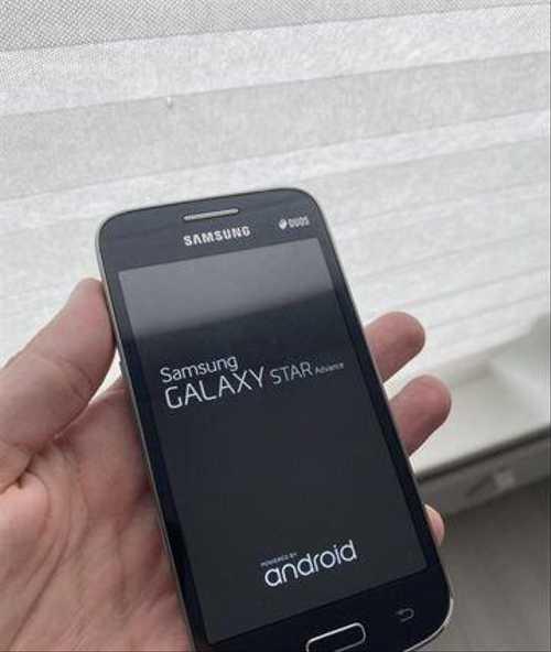 Телефон Samsung Galaxy Star Advance