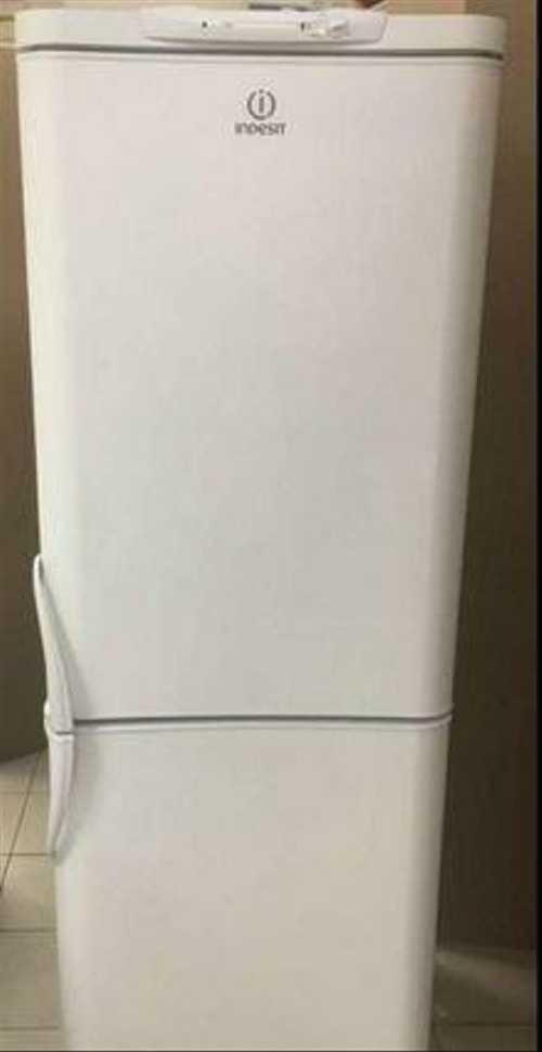 Холодильник indesit C132G