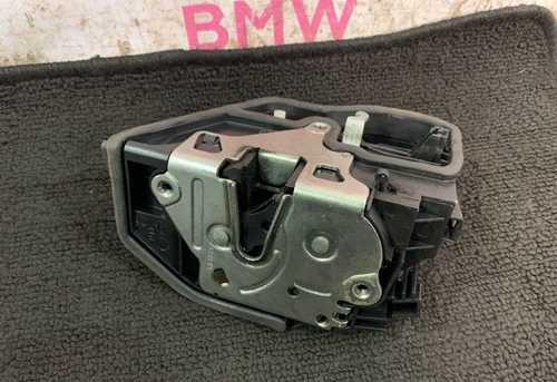 Замок двери задний левый Bmw X1 E84 N46B20 2010