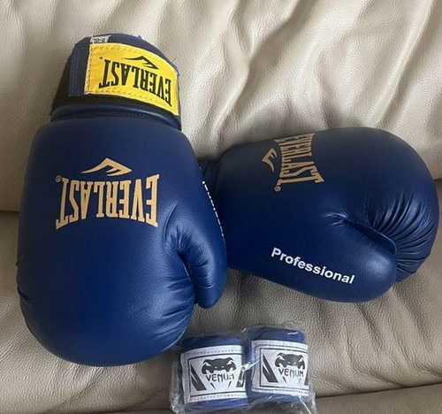 Боксерские перчатки everlast 8 oz