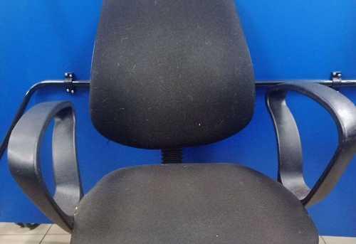 Продам офисные кресла Бюрократ