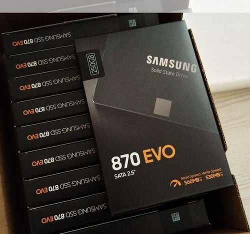 SSD Samsung 870 evo 250gb новая, запечатанная