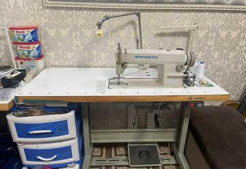 Прямострочная промышленная швейная машина