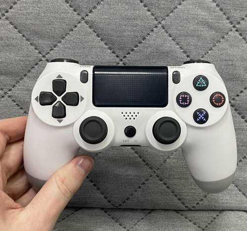 Геймпад Dualshock 4 белый