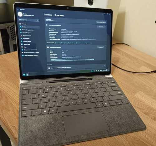 Microsoft surface pro. Keyboard with slim pen