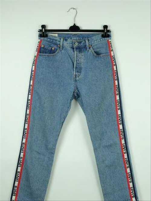 Джинсы Levi's