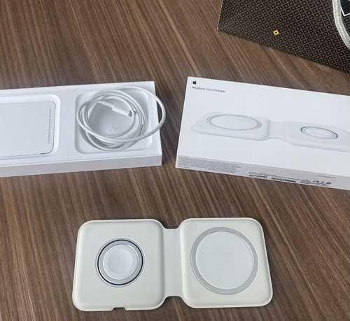 Беспроводное зарядное устройство Apple MagSafe Duo