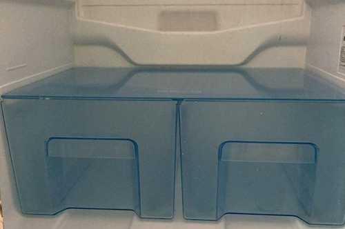 Полки и ящики от холодильника beko
