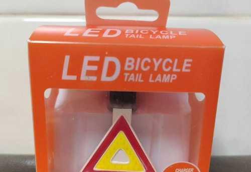 Задний фонарик для велосипеда