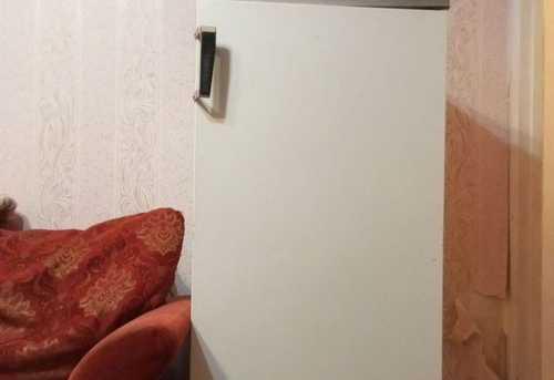 Холодильник бу полюс