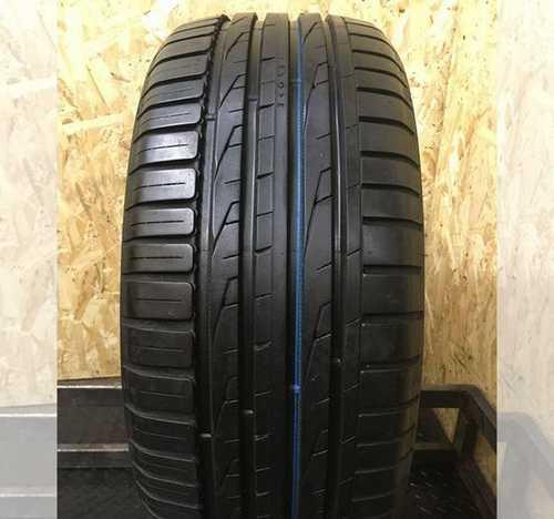 Nokian Tyres Hakka Blue 2 215/45 R16 90V