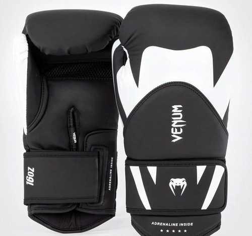 Перчатки боксерские Venum Challenger 4.0 Black/Wh