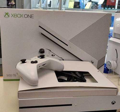 Игровая приставка Xbox One S 500Gb