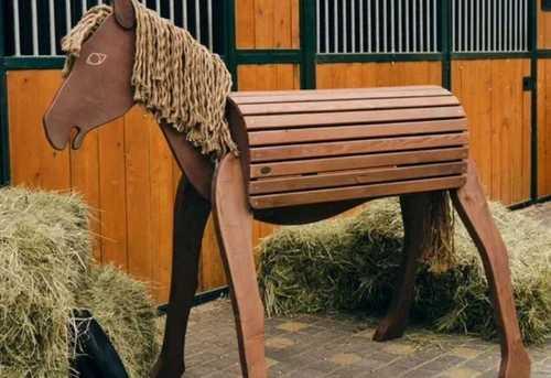 Деревянная лошадка для детской площадки Amigo